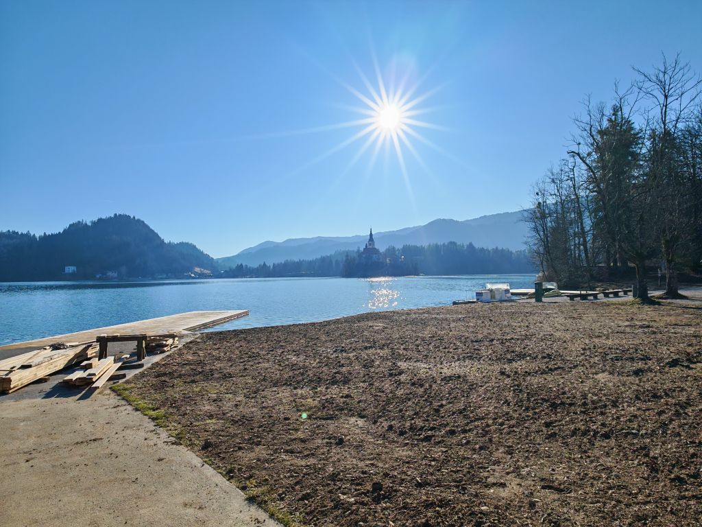 Honor Magic 7 Pro camera review: All-encompassing AI joins solid ...