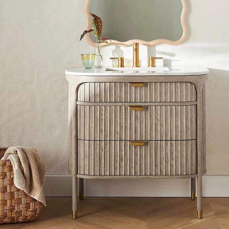 What’s the best color for your bathroom vanity? | Homes and Gardens