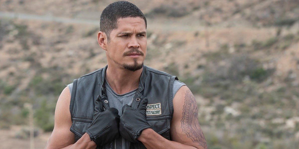 Kurt Sutter Thinks A Mayans M.C. Joke About Walt Disney Got Him Fired ...