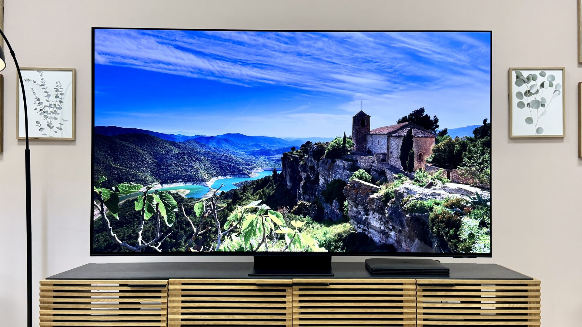 I’m a TV reviewer — and this is the one design trend I’m getting tired ...