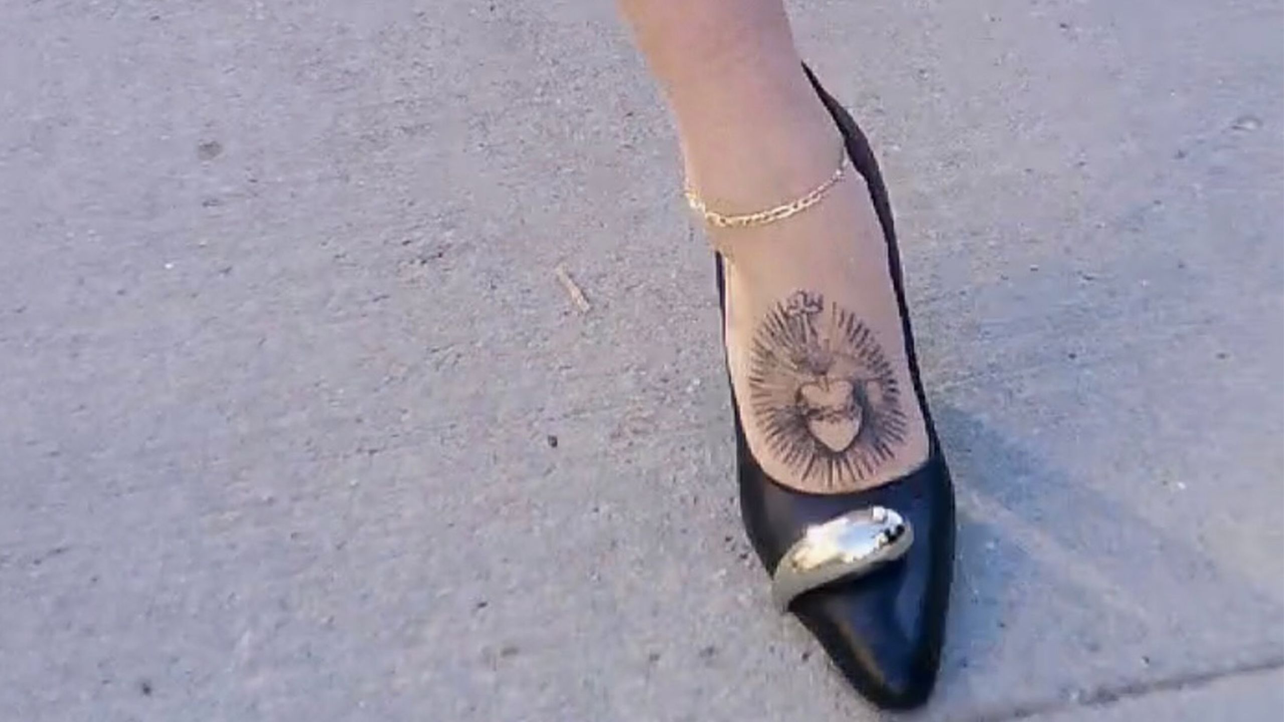 Shoes We're Not Bringing Into 2026 and What to Buy Instead | Who What Wear