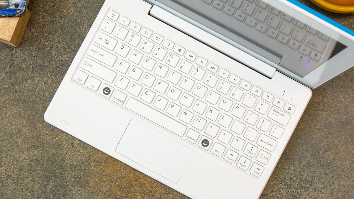 Tanoshi 2-in-1 kids tablet review | Laptop Mag