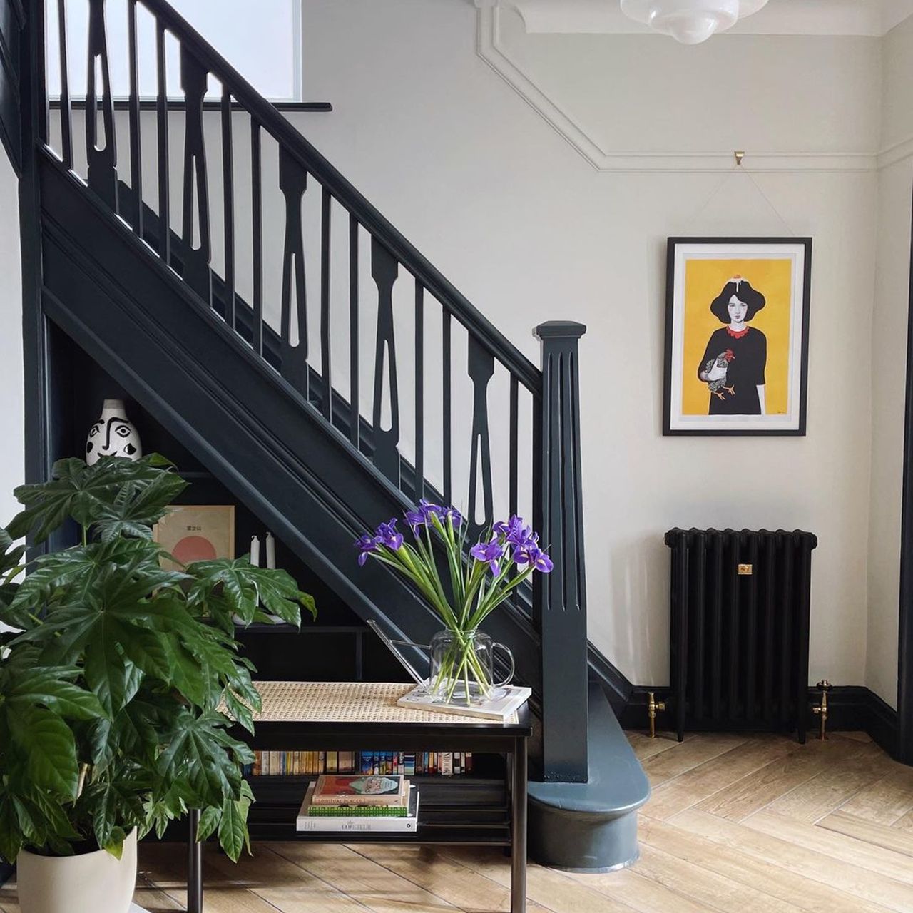 How to paint a banister - 5 steps to help you paint like a pro | Ideal Home