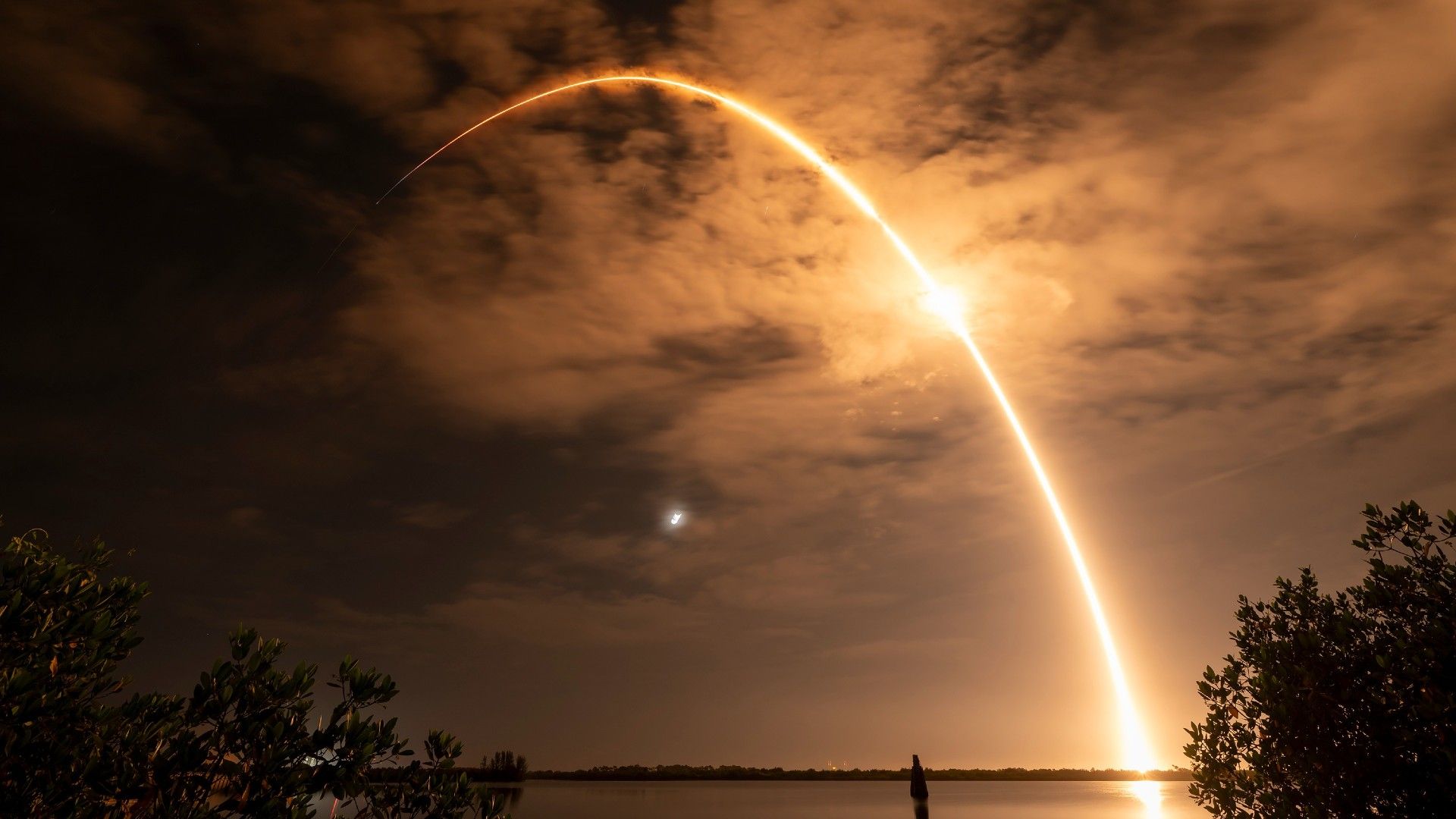 SpaceX launches 28 Starlink satellites to orbit on 117th Falcon 9 ...