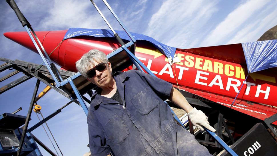 'Mad' Flat-Earther to Launch Himself 5,000 Feet Up on a Homemade Steam ...