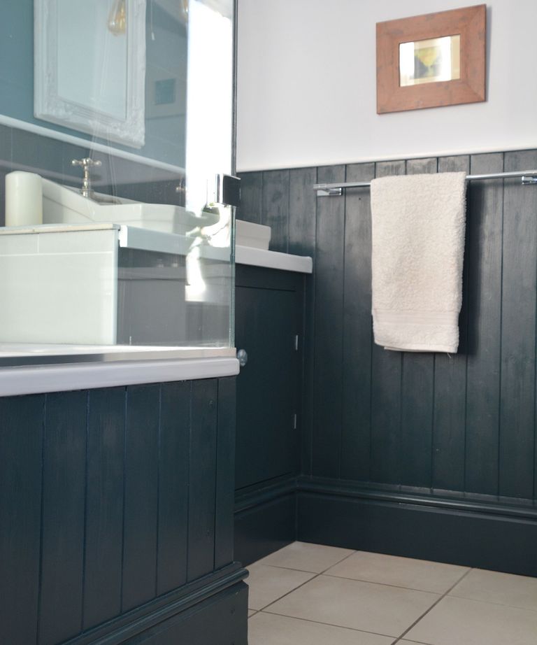 Shiplap bathroom ideas: 7 chic ways to use wall paneling | Real Homes