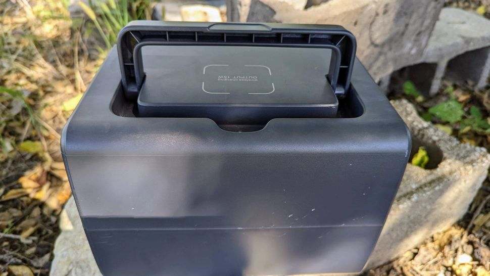 Bluetti EB3A portable power station review: A compact portable power ...