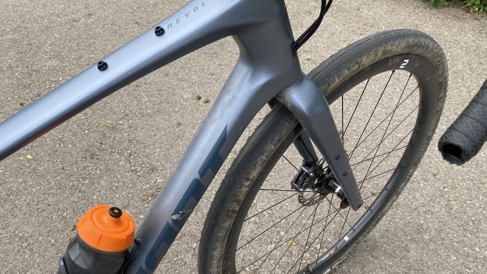 Giant Revolt Advanced 0 gravel bike review | Bike Perfect