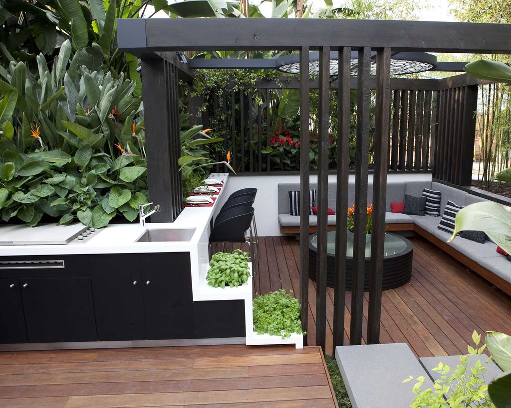 Deck furniture layout ideas: 11 stylish arrangements | Gardeningetc