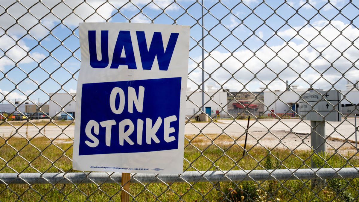The numbers behind the UAW strike | The Week