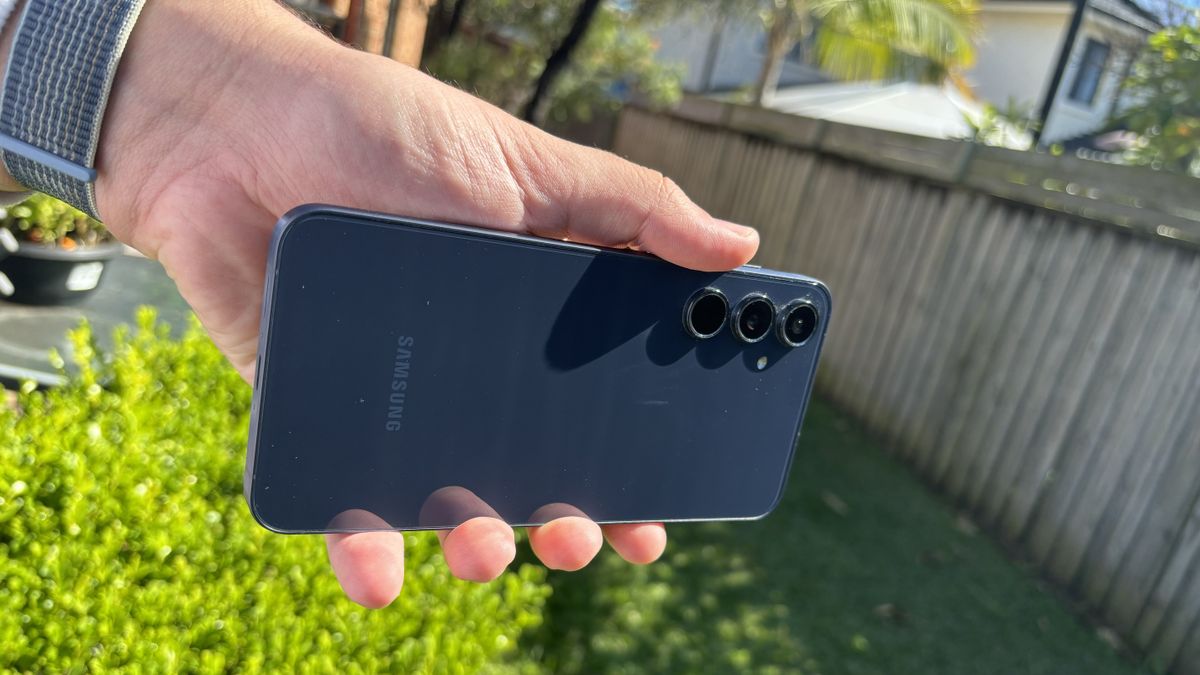 Samsung Galaxy A55 review: mid tier has never looked so high end ...