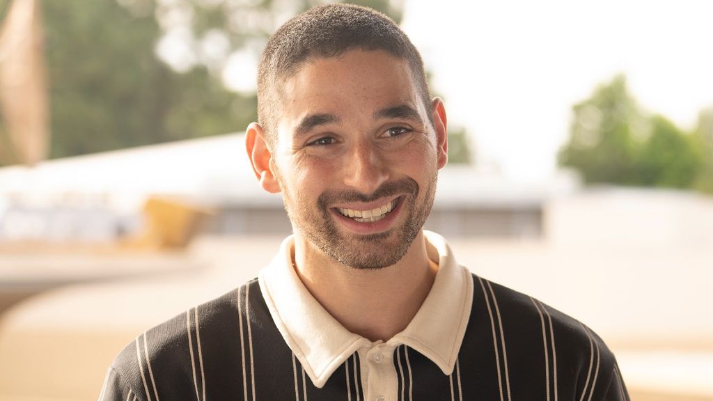 Dancing With The Stars' Alan Bersten Had Another WTF Costume Choice For ...