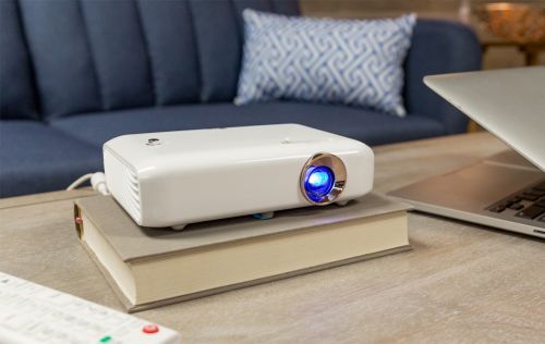 LG PH550 Mini Projector Review | Top Ten Reviews