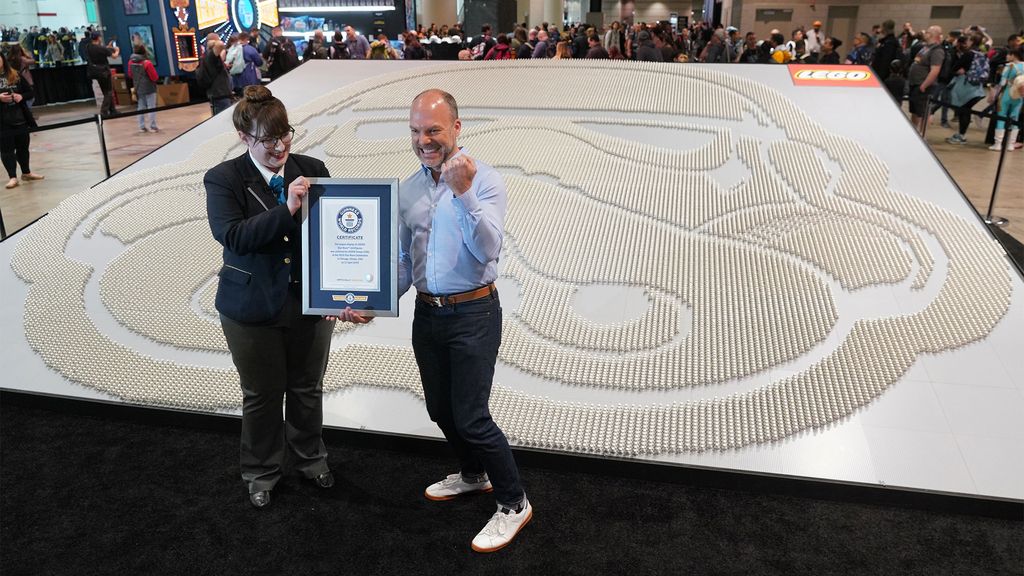 Lego Breaks Guinness World Record for Largest Display of 'Star Wars ...