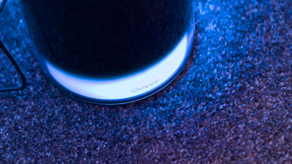 Govee Floor Lamp 2 review: a fantastic lighting package for your Matter ...