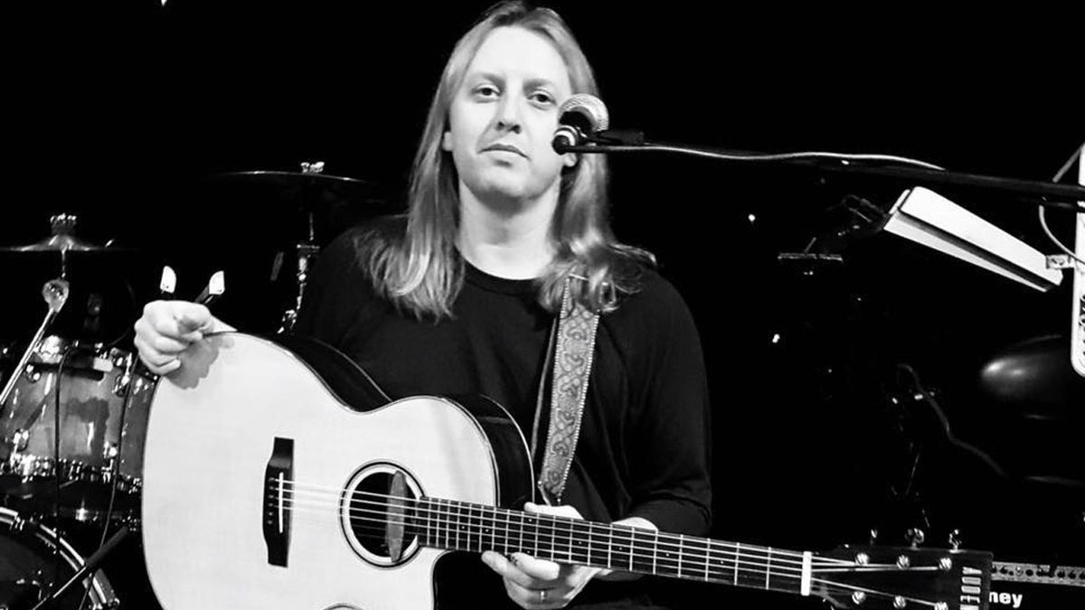 Dave Foster streams track from Dreamless | Louder