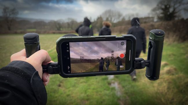 Best iPhone camera grips: rigs and cages to hold your smartphone steady ...