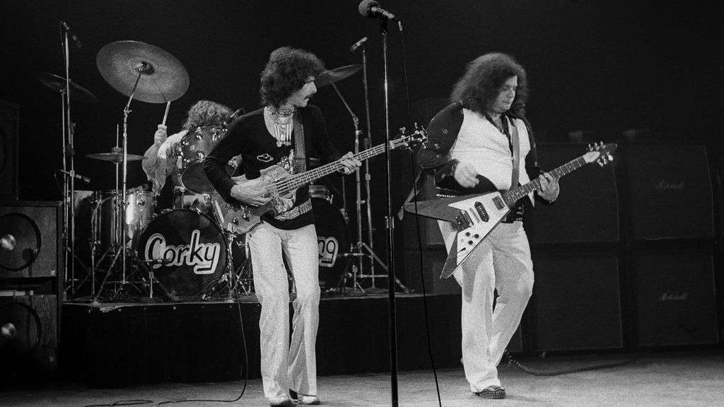 Leslie West tells the the story of Mountain's Mississippi Queen: "If ...