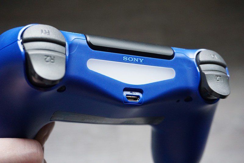 PS5 DualSense controller vs. PS4 DualShock 4 controller: Which is ...