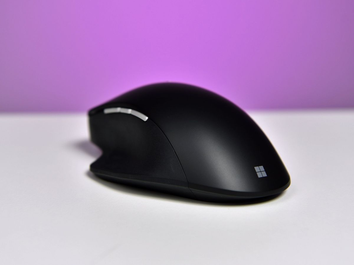 A quick look at the new Microsoft Precision Mouse in black | Windows ...