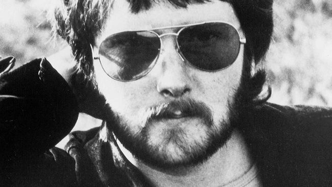 Gerry Rafferty, Baker Street, and the sax intro that gave birth to an ...