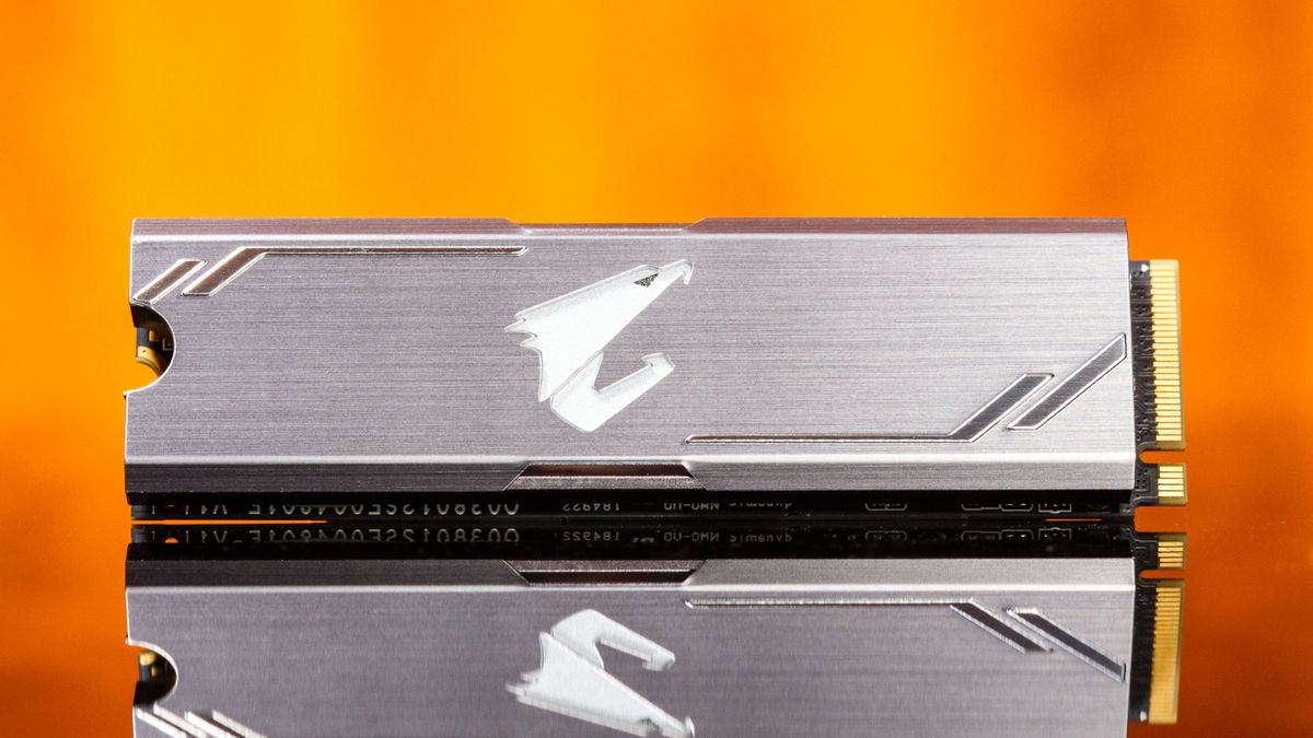 Gigabyte AORUS RGB M.2 NVMe SSD Review: RGB comes to M.2 - Tom's ...