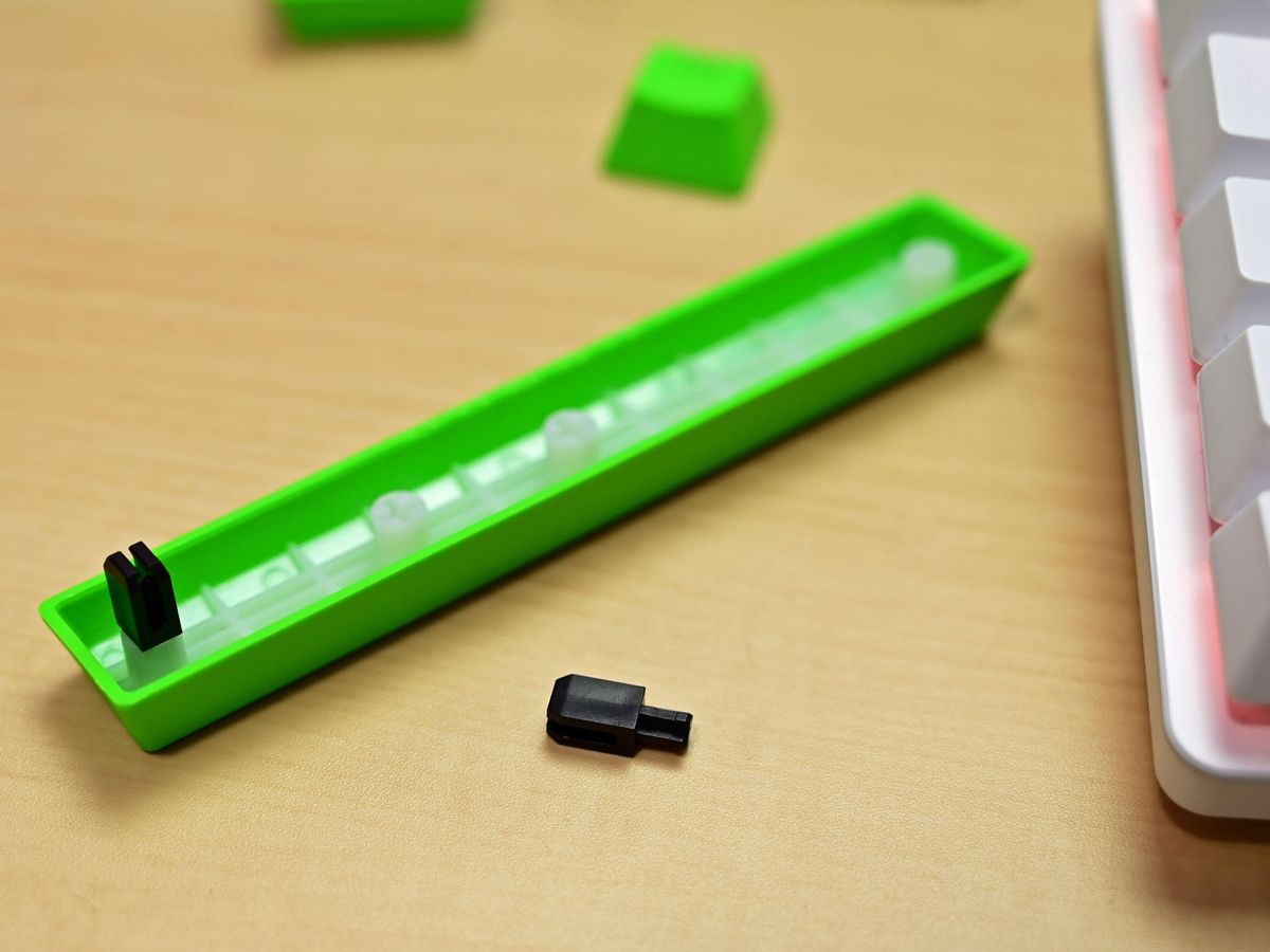 Razer Huntsman Mini review: A tiny but efficient minimalist keyboard ...