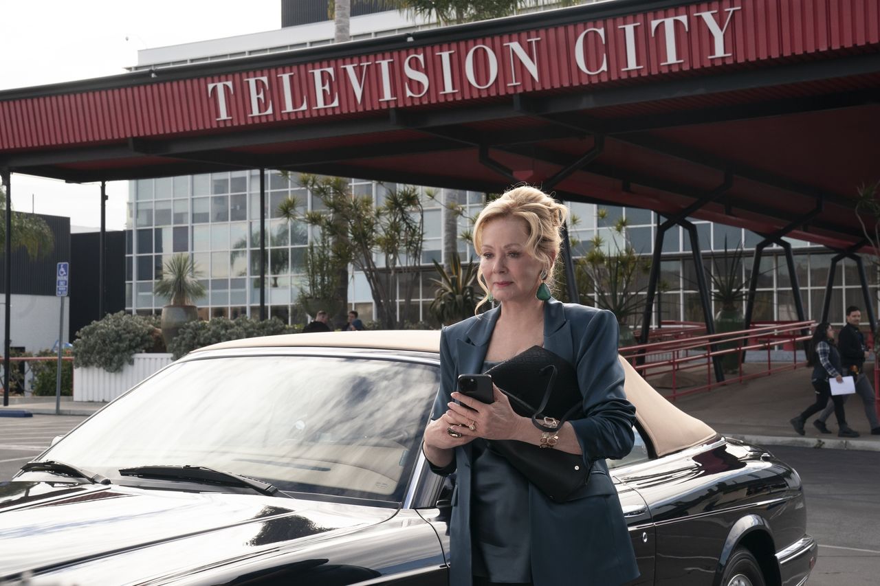 'Hacks' Will Be Back For Season 4: Everything We Know So Far | Marie Claire