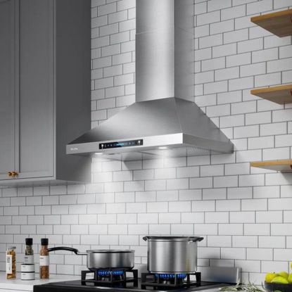 Don't want to hide your range hood? This is how interior designers make ...
