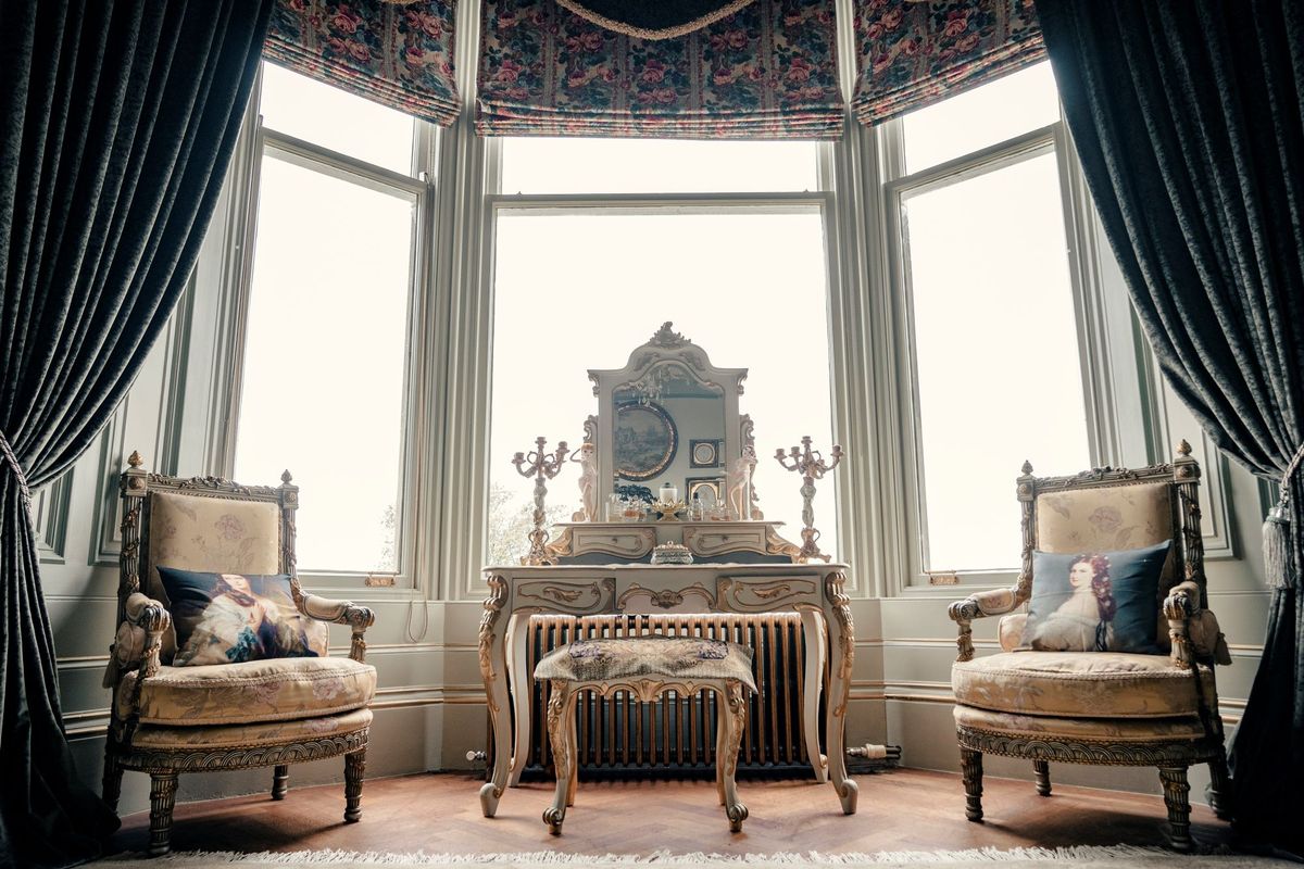 Rococo-styled Victorian villa renovated with vintage finds — with a ...