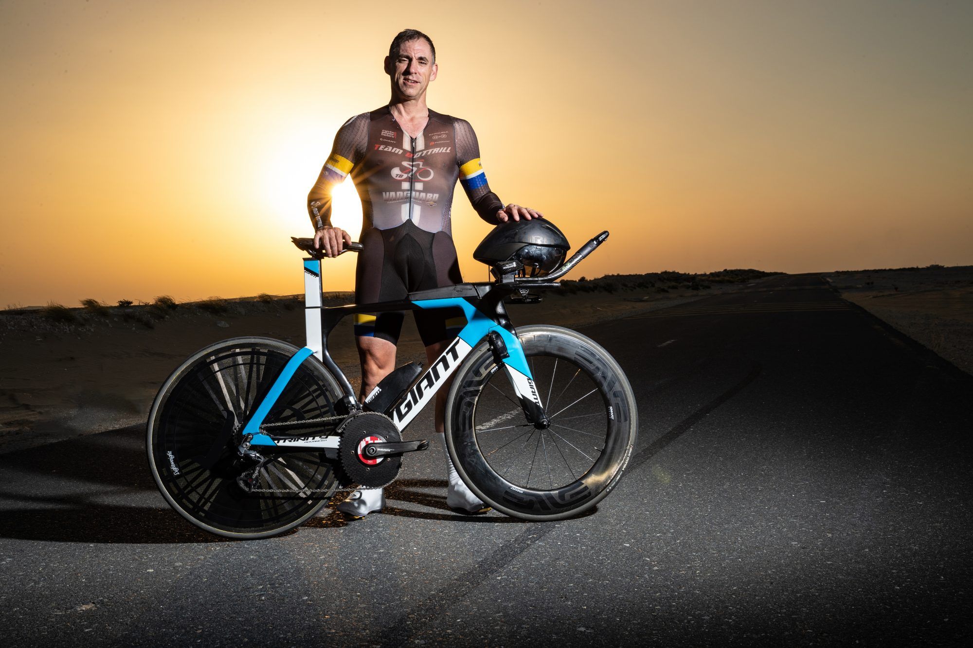 Highway to hell: crossing 340-miles of desert in pursuit of a record ...