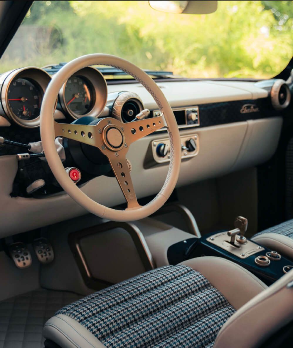 Restomod Italian cars: classics reborn for modern roads | Wallpaper