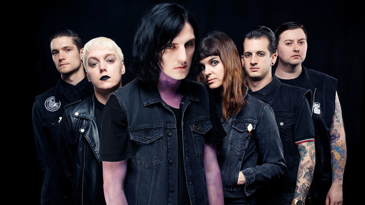 Creeper cover Christmas classic Fairytale Of New York | Louder