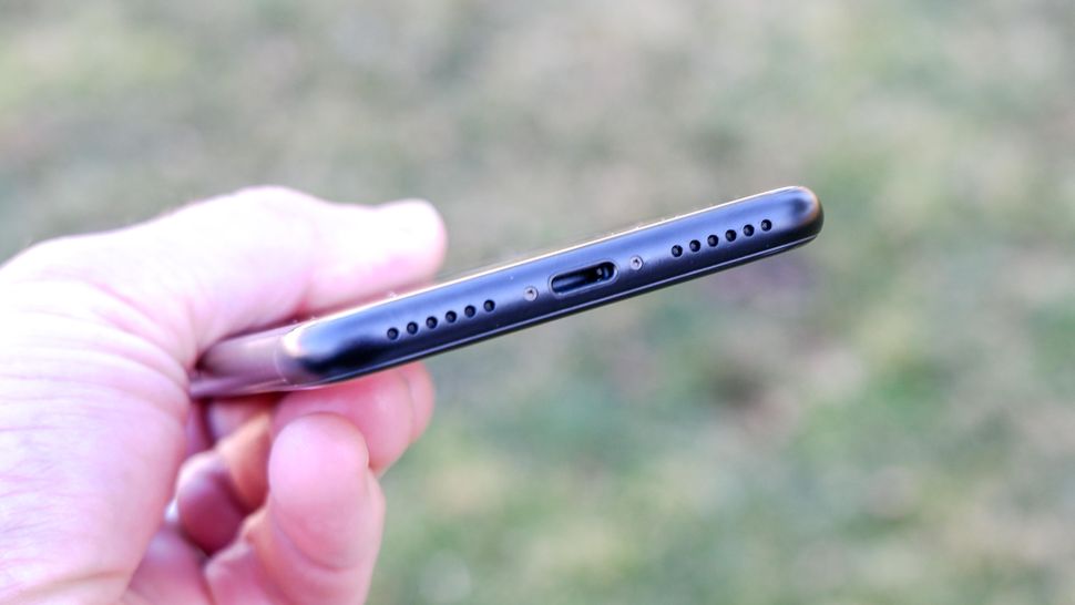 iPhone SE (2022) review | Tom's Guide