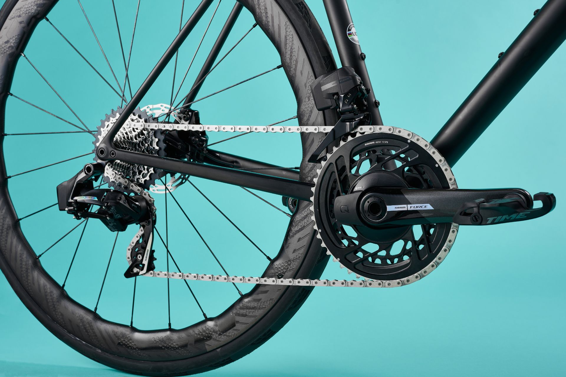 SRAM Force AXS review - the wireless 12-speed groupset has more pros ...