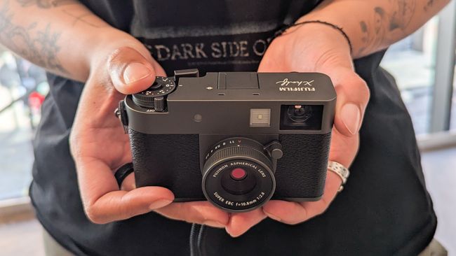 I spent two hours with the new Fujifilm X half, and it’s my dream ...