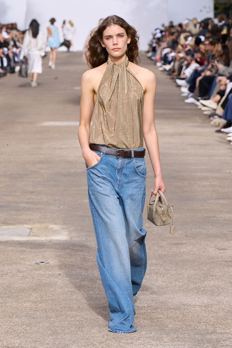 7 Spring Jeans Trends That Will Refresh Your Capsule Wardrobe | Who ...