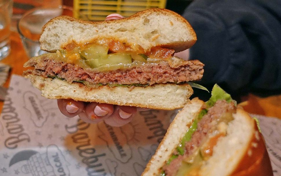 Taste Test: This Chain Serves the Best Impossible Burger | Tom's Guide