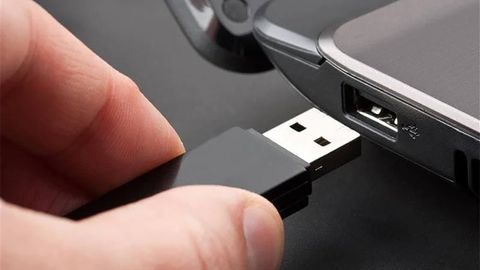 USB 2.0 is 25 years old today — the interface standard that changed the ...