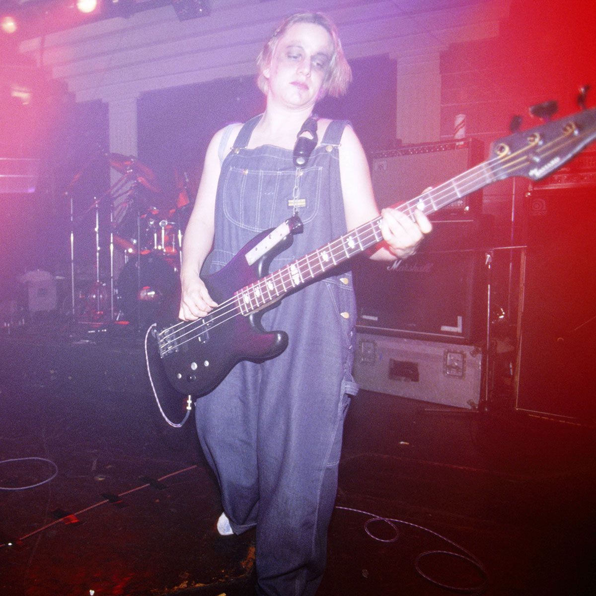 L7’s Jennifer Finch on her career in bass & touring with Nirvana ...