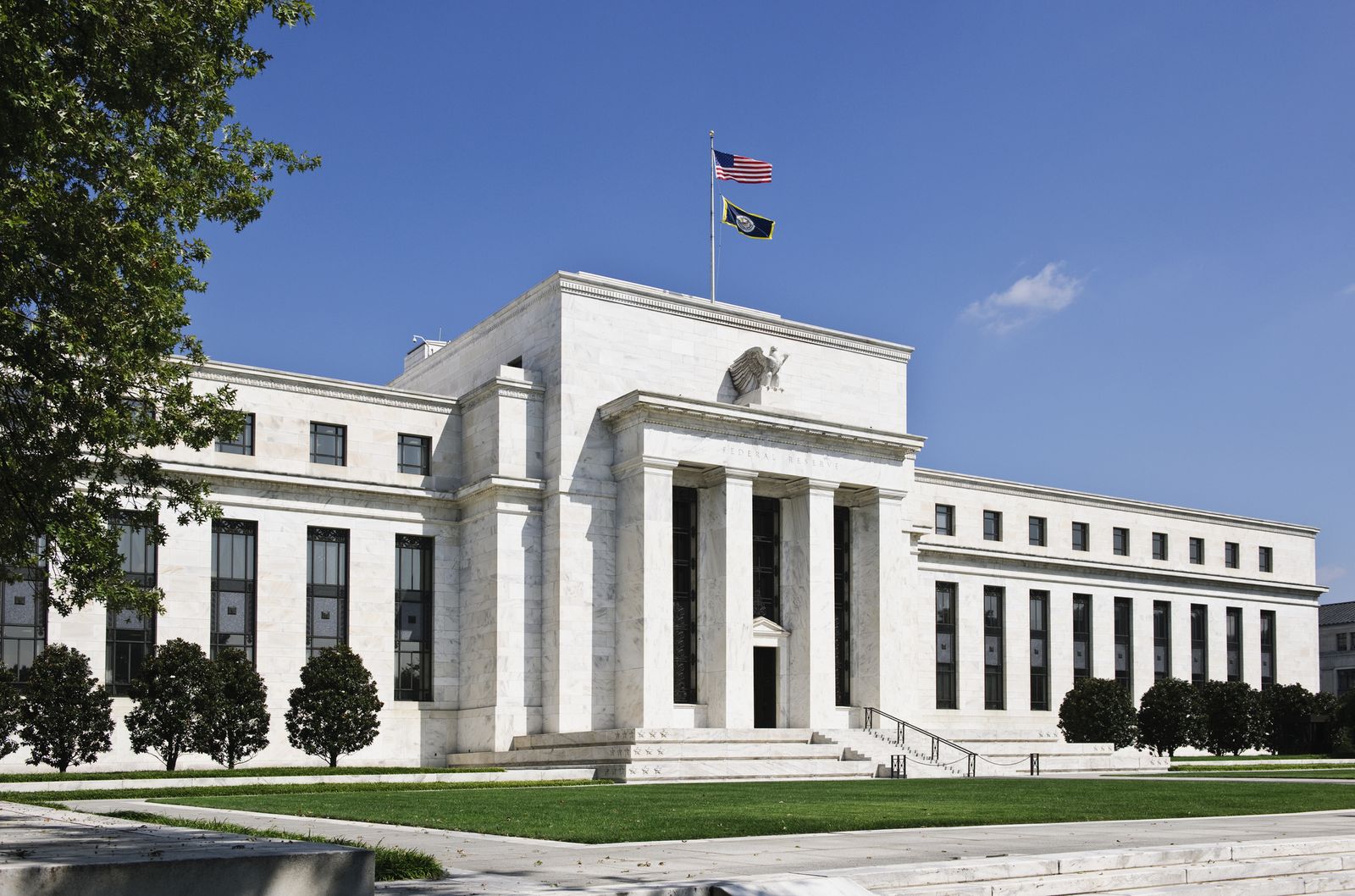 How Does the Federal Reserve Work? | Kiplinger