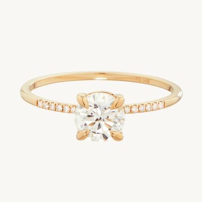 Emma Roberts's Engagement Ring Is Such a Classic Choice | Who What Wear