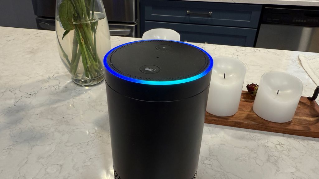 I love my 10-year-old Echo and am terrified Amazon's new Alexa is gonna ...