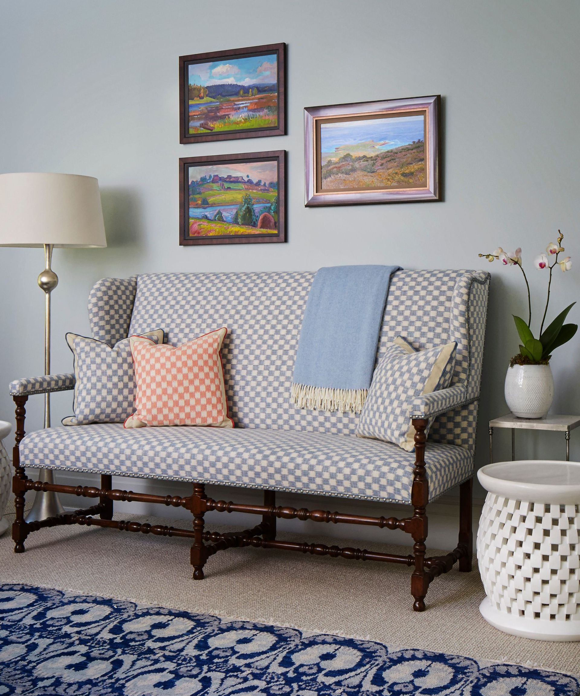 Interior designers share their favorite Benjamin Moore paint colors ...