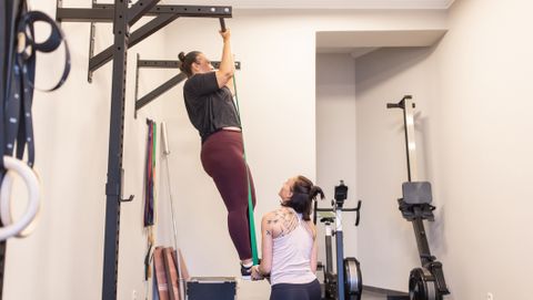 How To Master The Pull-Up—One Of The Toughest Bodyweight Moves There Is ...