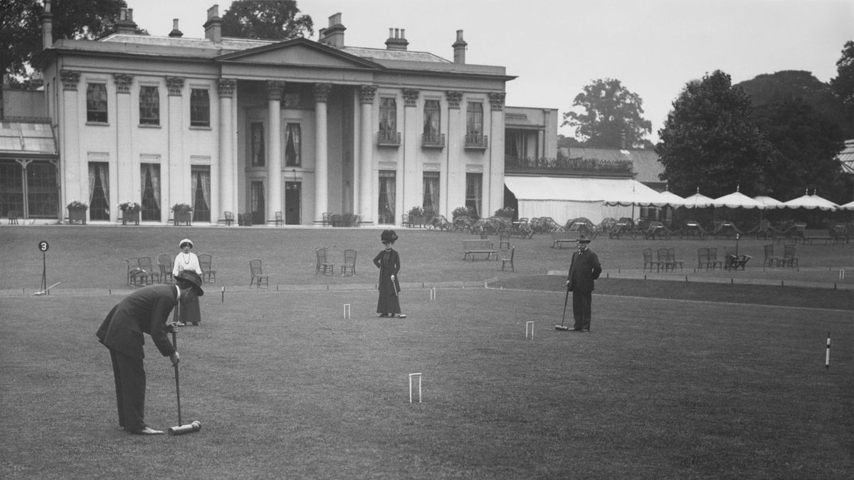 Sauna incident at royal favourite The Hurlingham Club | The Week