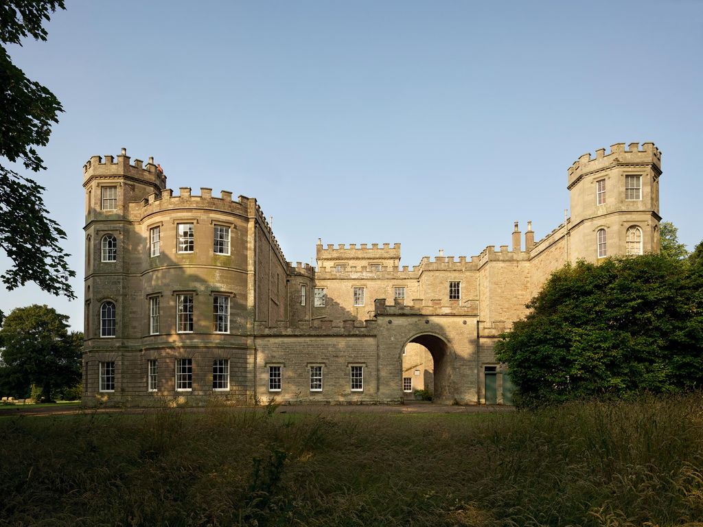 Wedderburn Castle: The medieval castle that became Robert Adam's ...