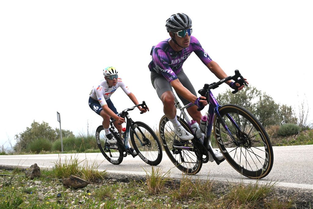'I don't want to focus on it too early' – MTB World Champion Alan ...