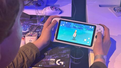 The best Steam Deck alternatives in 2025: top picks to play on the go ...