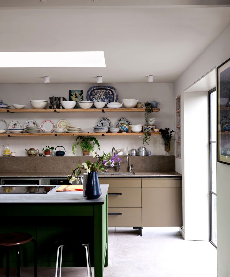 Retro kitchen ideas: embrace a nostalgic, characterful look | Homes and ...